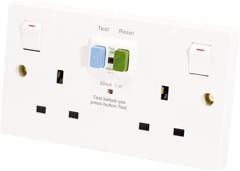 Rcd Latched Twin Switched Socket Passive Latching Spl Rcd2gs Uk Diy And Tools