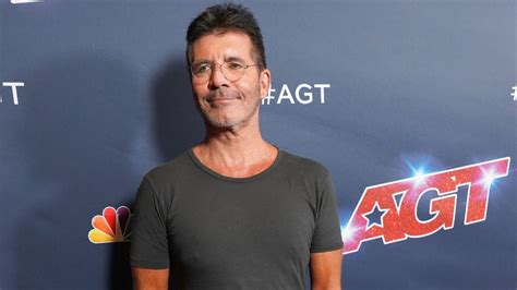 Nach Rücken Op Simon Cowell Mit Seiner Familie Unterwegs