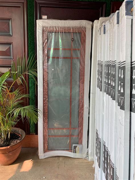 Uedc Myanmar တံခါး၊ကြွေပြားနှင့် အိမ်ဆောက်ပစ္စည်း အမျိုးမျိုး ဖြန့်ချီရေး Uedc Myanmar တံခ