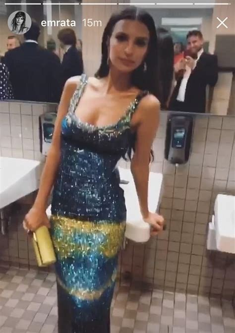 Met Gala 2017 Emily Ratajkowski Dazzles In Modest Gown Daily Mail Online