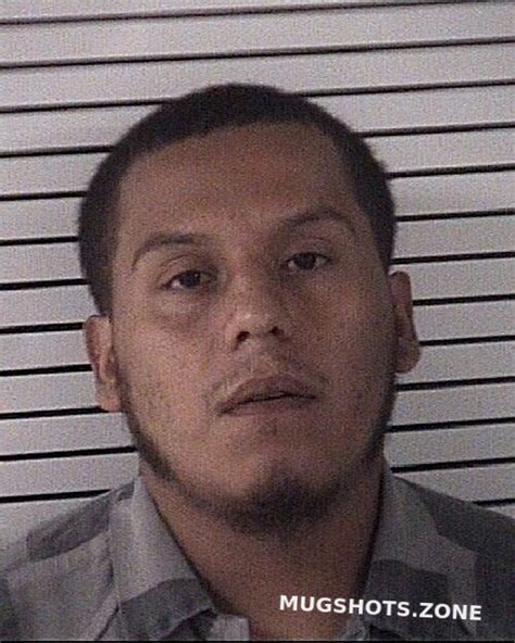 Veloz Julio Sesar 09282025 Iredell County Mugshots Zone