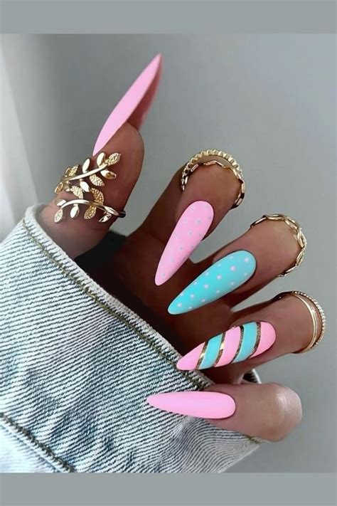 Elegant Pastel Blue And Pink Stiletto Nails With Gold Stars Оранжевый