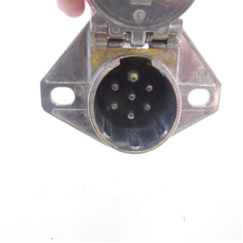 Phillips 7 Way 2 Hole Wire Insertion Solid Pin Socket 15 721 Ebay
