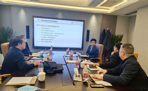 济宁市科学技术局 创新创业共同体专栏 共同体召开《新能源重载轨路牵引车关键技术研究及产业化》等两项目方案论证会