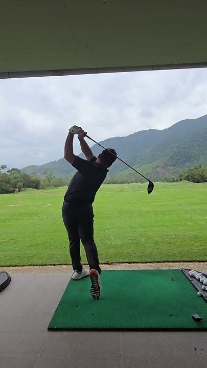 베트남다낭라구나cc드라이빙 레인지에서 드라이버샷 페인터골프golfkpga투어프로golfswing골프스윙내꿈은장타왕
