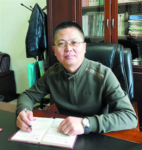 【校长感言6】太原市万柏林区新庄小学校长胡骁：教育因情怀而出彩