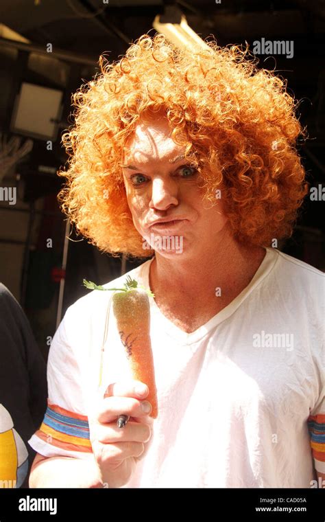 Jun 03 2010 New York New York Us Comedian Carrot Top Poses