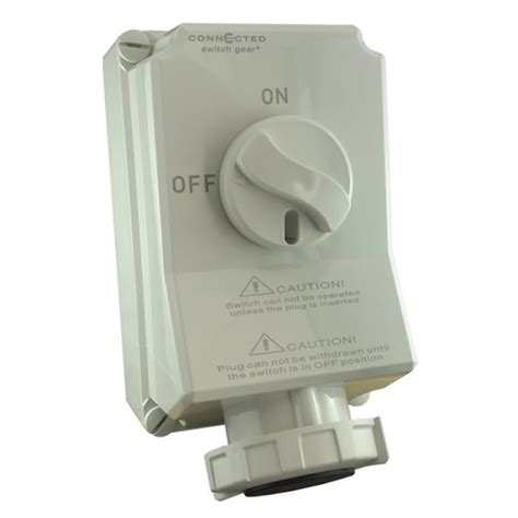 A Switched Socket Outlet Pin V IP CEE Form