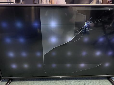 Broken Screen How To Fix A Broken Phone Screen Battery Empire Blog
