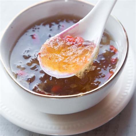 Double Boiled Edible Birds Nest Soup 燕窝