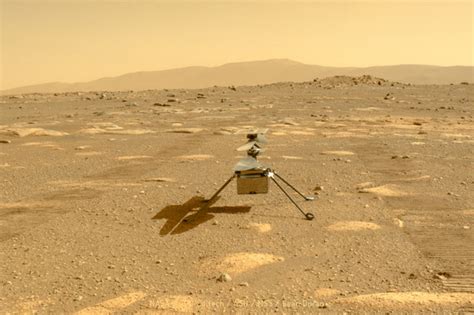 첫 화성 비행 앞둔 헬리콥터 ‘인저뉴어티 표면에 안착