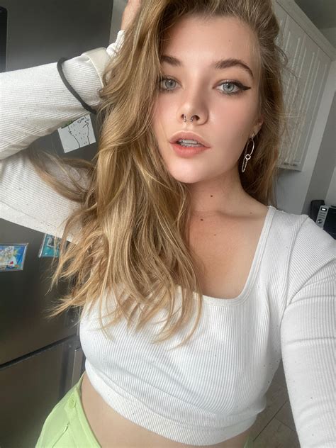 Would You Date Me Sexy