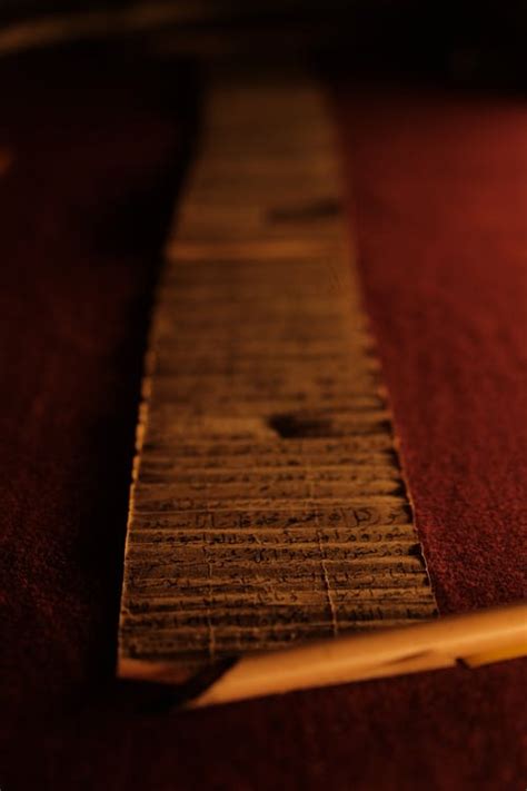 고고학 고대의 고문 골동품 근접 촬영 기록 보존 대본 두루마리 드문 디스플레이 문서 문화 연구 문화 유물 문화 유산 문화적 미술 전시회 박물관