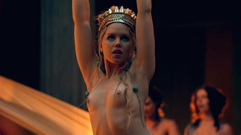 Голая неизвестный в Spartacus Vengeance
