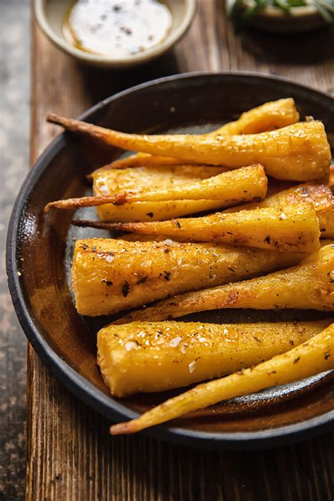 Honey Garlic Roasted Parsnips Vikalinka
