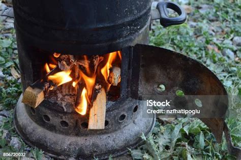 터키 문화 및 차 터키 테 사 모 바르 그림 만들기를 위해 사 모 바르 그림 고풍스런에 대한 스톡 사진 및 기타 이미지 고풍
