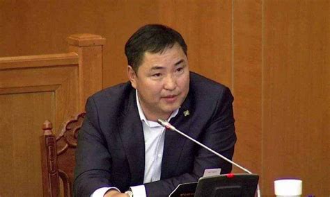 Б Пүрэвдорж Уяачдын хөдөлмөр нэр хүнд ямар ч үнэ цэнэгүй болно