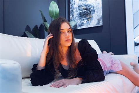 Female Profile And Live Cam Show Skypestreaminglove