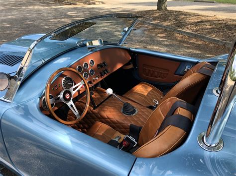 Caramel Interior Shelby Cobra 427