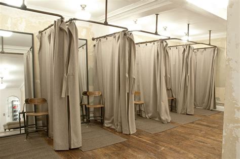 Clothing Stores For Fitting Rooms