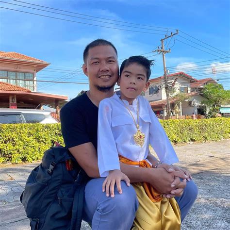 นายแว่น วินเทจ ระวังมิจฉาชีพปลอมเป็นเพจนายแว่นแล้วทักไปปิดยอดนะค้าบ ต้องมีการปิดที่คอมเม้น