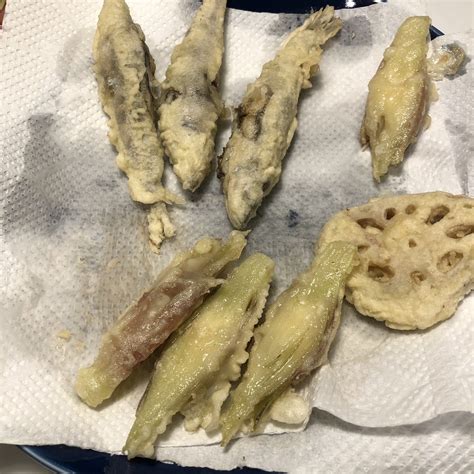 ひびき on Twitter というわけで今夜はニガダケマッシュルームレンコンピーマンメヒカリミョウガタマネギのかき揚げ鯛の