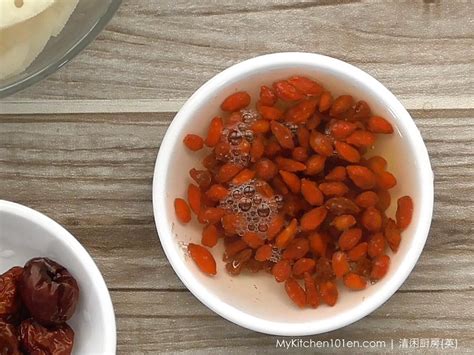 Lotus Root Peanut Soup With Pork Rib Super Easy Soup Recipe