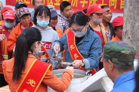 工商管理学院开展“爱心捐赠送温暖，感恩社会我践行”活动 河南牧业经济学院