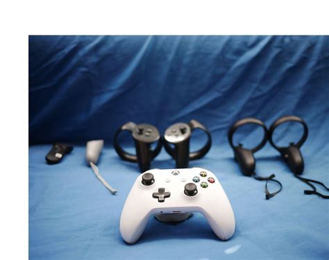The ONE Controller Which Spanned Multiple Oculus Generations R Oculus