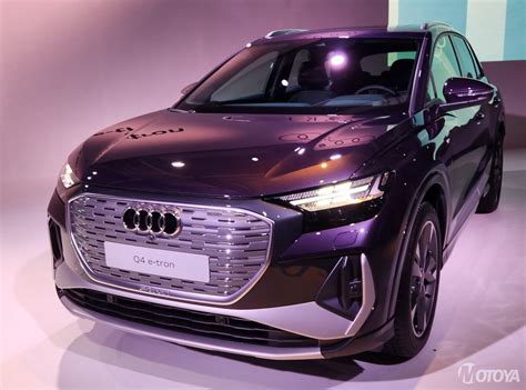 아우디 순수 전기 컴팩트 크로스오버 Q4 E Tron 및 Q4 E Tron 스포트백 출시 모토야
