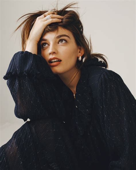 헐리우드 엠마 맥키 Lofficiel Paris 3월호 커버 And 화보 헐리우드 엠마 맥키 Lofficiel Paris 3월호 커버 And 화보