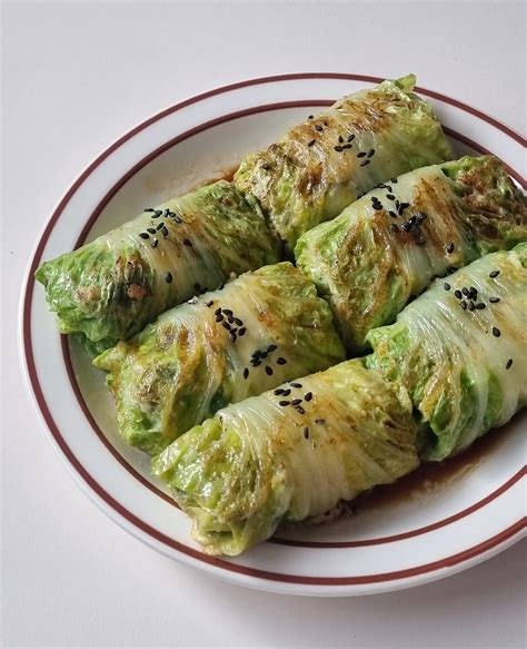 식단일기 식단일기 베이글샌드위치 올리브 쌀베이글에 청상추 차지키소스 닭가슴살 당근라페 넣은 샌드위치에요 베이글 사이즈가 작아서 속을 듬뿍듬뿍 넣었더니 반쪽만