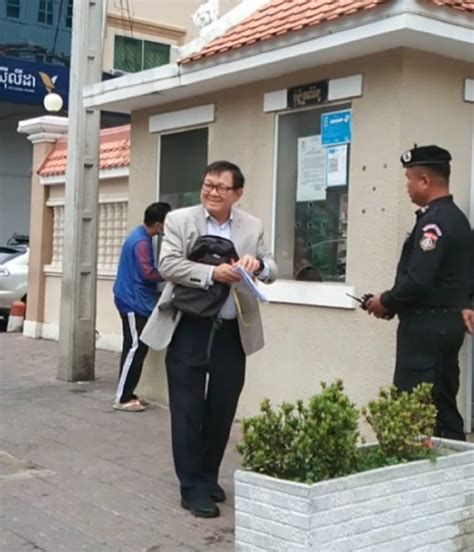 លោក សុន ឆ័យ អនុប្រធានបក្សភ្លើងទៀន ចូលឆ្លើយចំពោះមុខអយ្យការលើបណ្តឹង គ ជ ប នគរដ្រេហ្គន