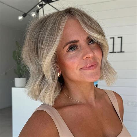 7 Short Haircuts Women Over 40 Should Get This Summer Shefinds