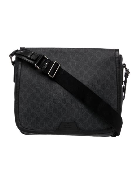 Gucci Gg Supreme Messenger Bag Black Messenger Bags Bags