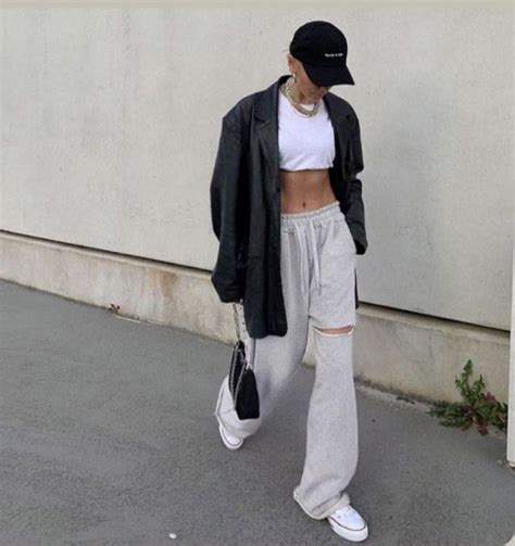 What To Wear With Grey Sweatpants Read This First