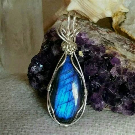 Voici Ce Que Je Viens Dajouter Dans Ma Boutique Etsy Collier