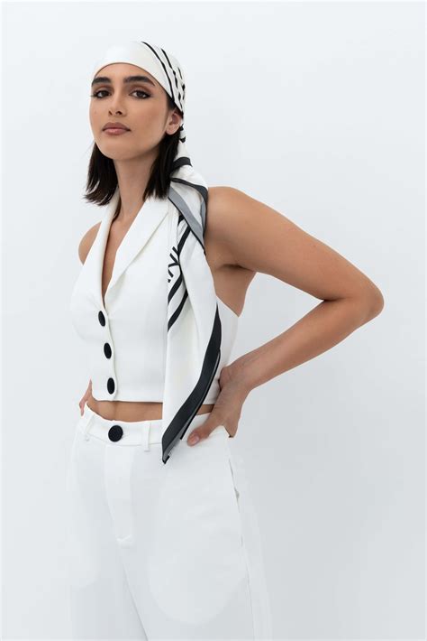 Klass Ivory Silk Scarf Ways To Wear A Scarf Scarf Styles White Silk