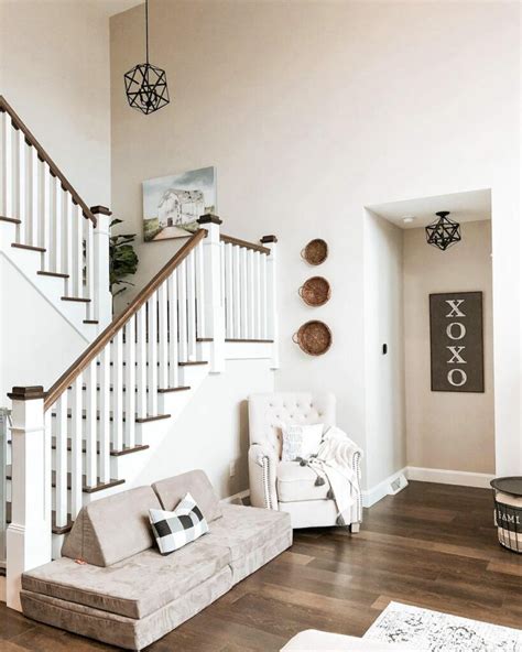 Popular Gray Vs Agreeable Gray Whats The Difference