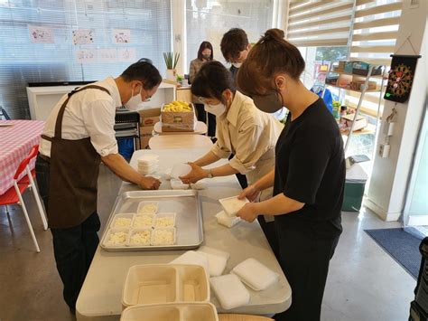 밥먹고놀자 2022년 5월 3일 송주명 경기도교육감 후보 자원봉사 헝겊원숭이 운동본부