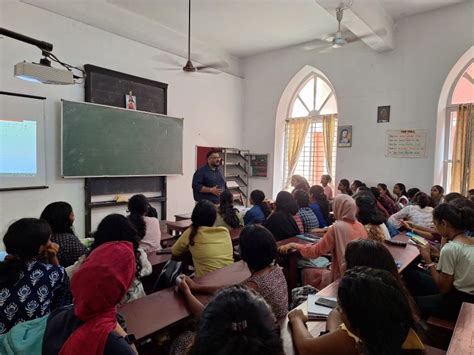 Rajanikanth Cs On Linkedin Spreading Financial Literacy At Stteresas College Ekm