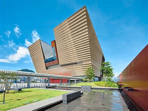 The Stunning Hong Kong Palace Museum Is A Trove Of Chinese National