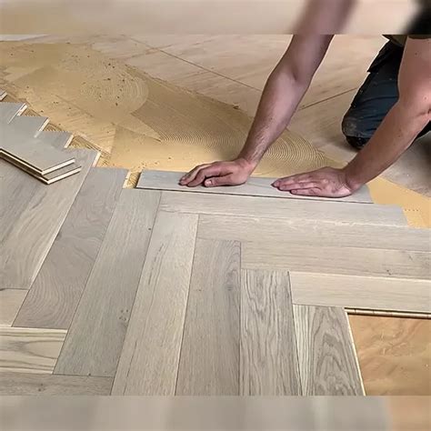 باركيه خشب فاتح وغامق بجدة بجميع الأشكال بسعر رخيص