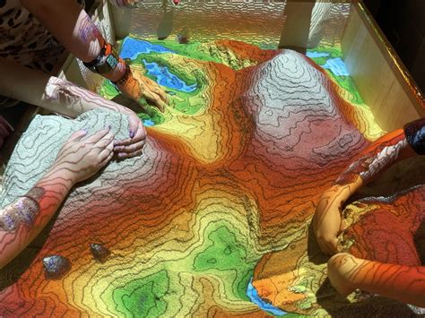 Hundreds Swarm Csulb For Enthralling Shark Lab Tour And Interactive Science Experiments