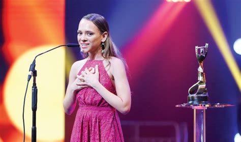 Shtisel Actress Shira Haas Eulogizes Holocaust Survivor Grandmother