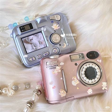 Pin On Posts 💘 Cute Camera Retro Gadgets Digital Camera