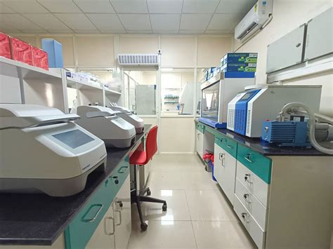 Evolutionary Venomics Lab