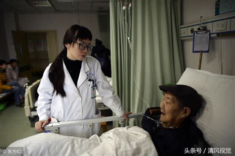 84岁老人患癌8年，最后时刻，想把一生家当给主治医生 搜狐大视野 搜狐新闻