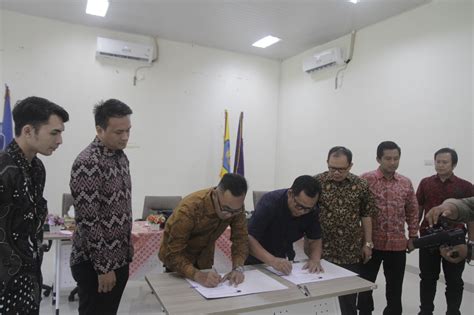 Fkip Tanda Tangani Kerja Sama Dengan Pt Bestari Media Asia Bangun Edu Fun Universitas Lampung