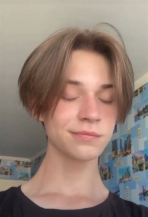 красота Причёска с выбритым виском Прически Прически парней